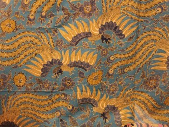 Continuing Indonesian batik's legacy | Global News