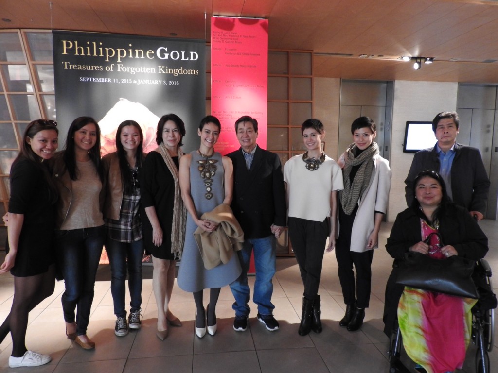 Artists give New York 'PH Gold' exhibit even more glow | Global News