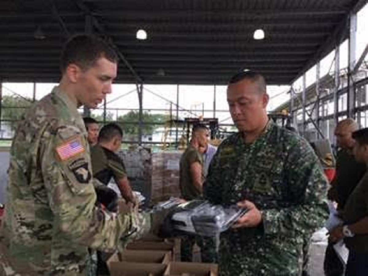 US donates equipment to PH Marines for counterterrorism | Global News