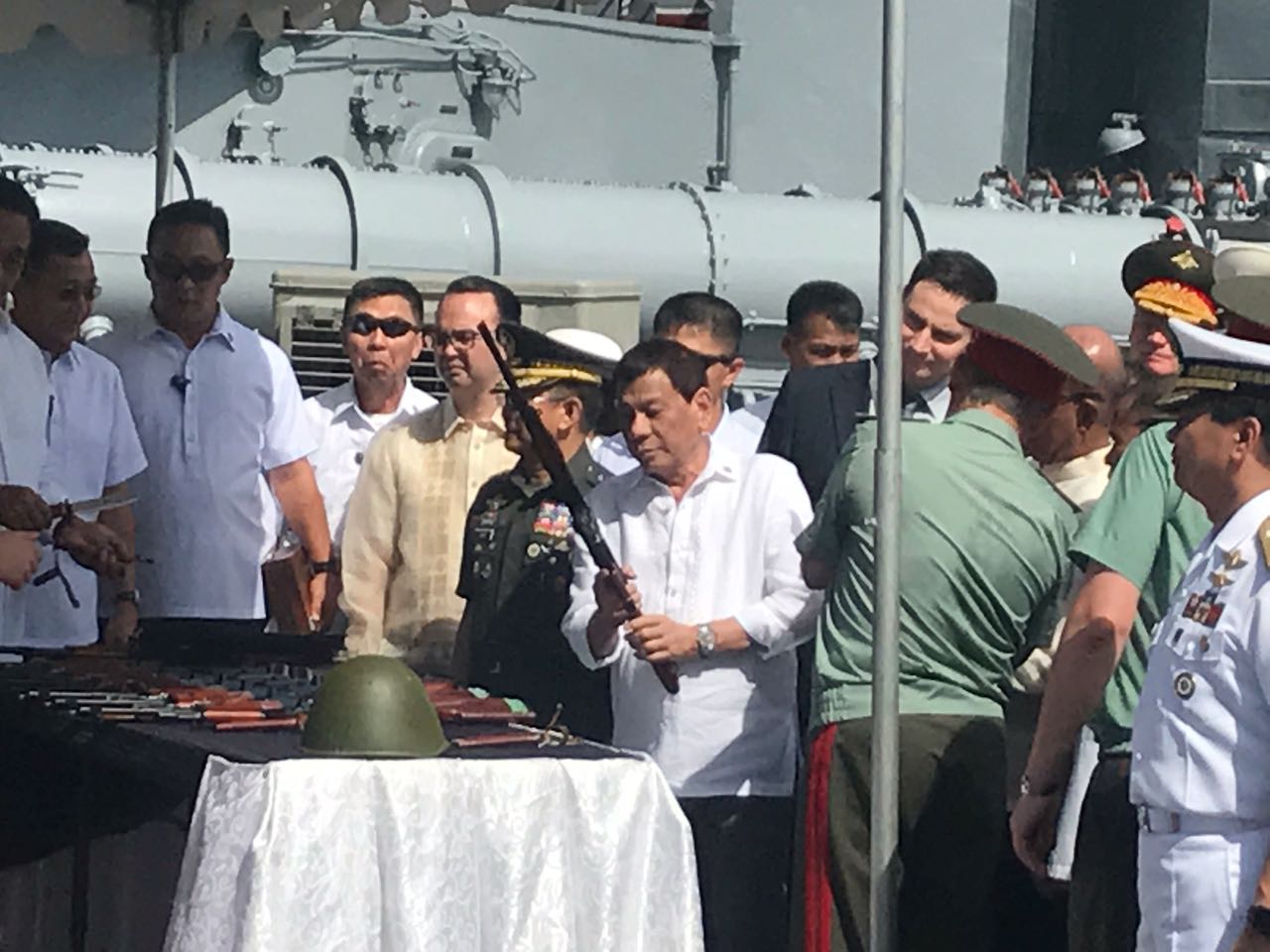 Russia hands over 5,000 assault rifles, trucks, helmets to Duterte ...