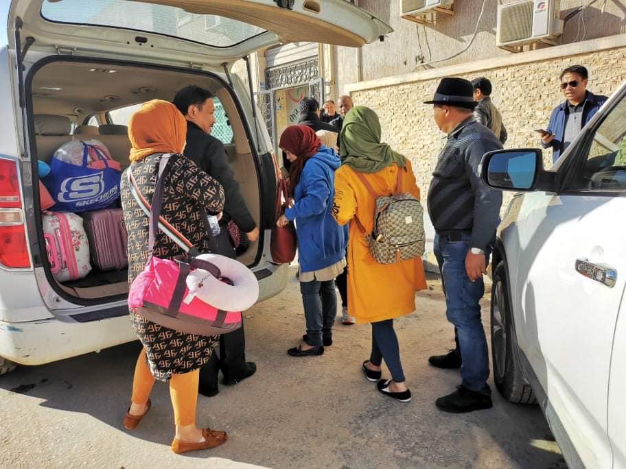 8 Filipino nurses rescued in Libya | Global News