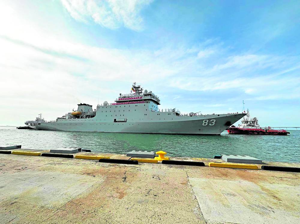 Chinese naval ship heads for PH in ‘friendly’ tour | Global News