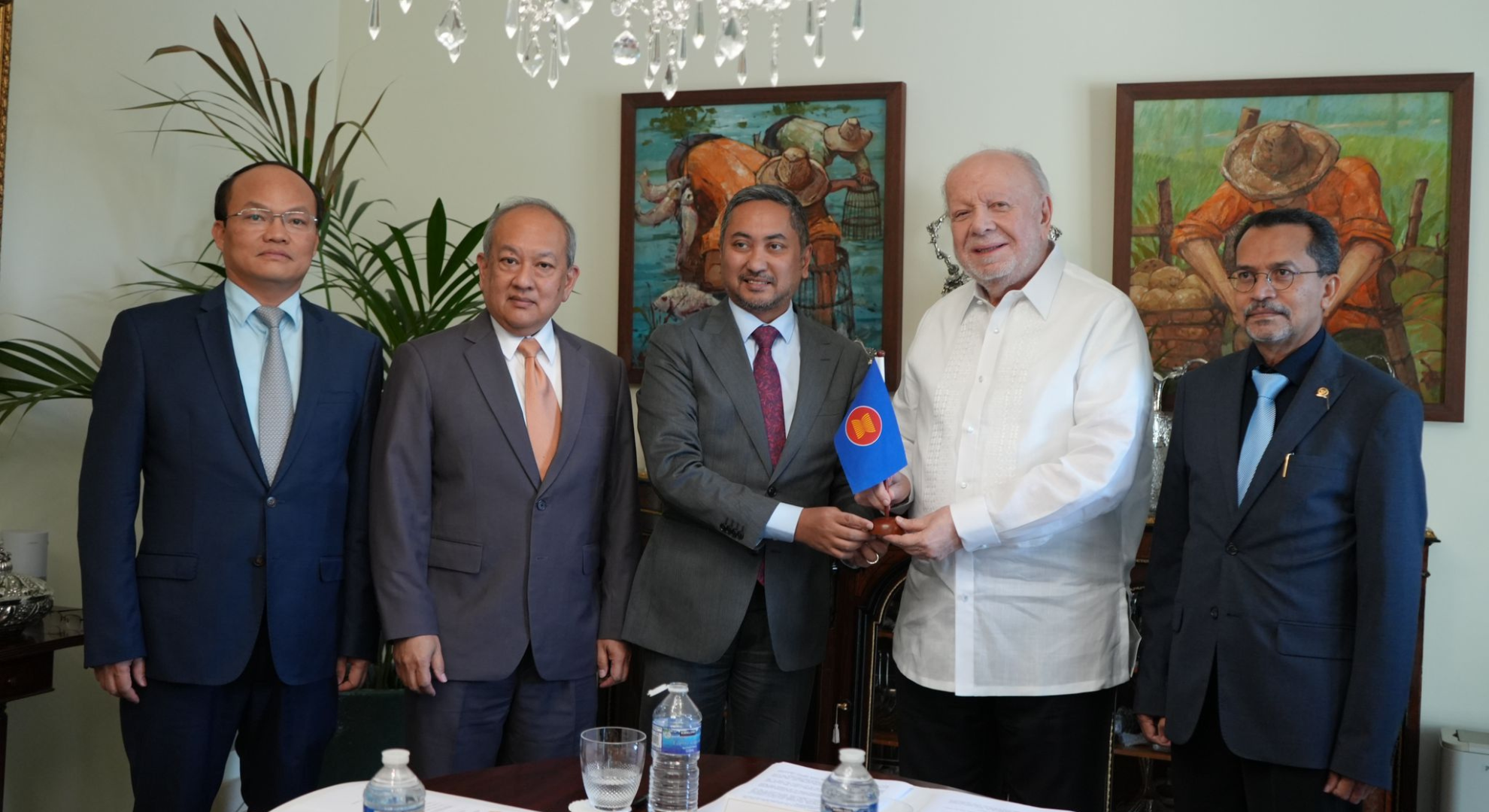 Phillippine Ambassador to Spain assumes Chairmanship of ASEAN Committee ...