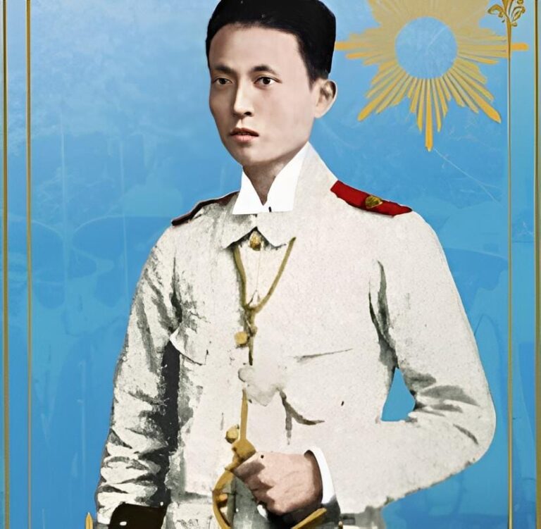 Dr. Jose Rizal, his Chinese immigrant forebear Domingo Lamco & other Filipino heroes with ...