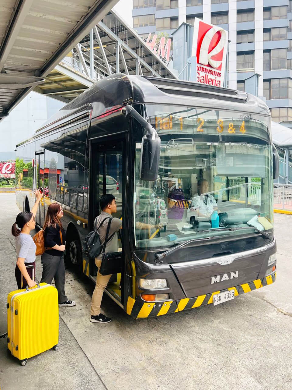 Airport travel is a breeze with Robinsons Galleria – NAIA bus services