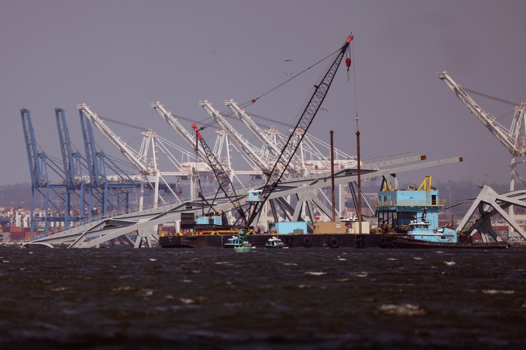 'Daunting task' - Cranes arrive to clear Baltimore bridge debris