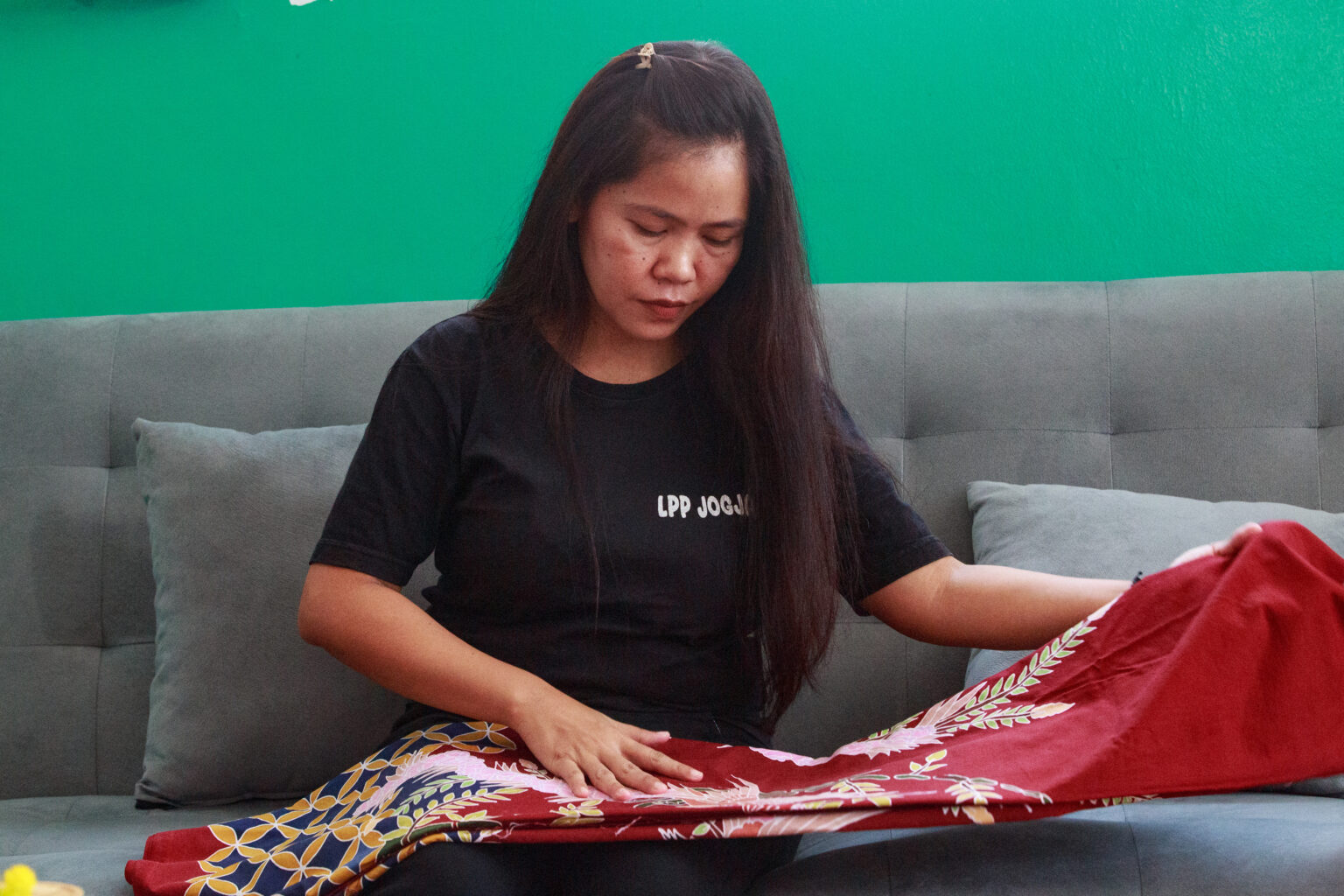 Palace mum on Marcos’ plans for Veloso when she returns to PH