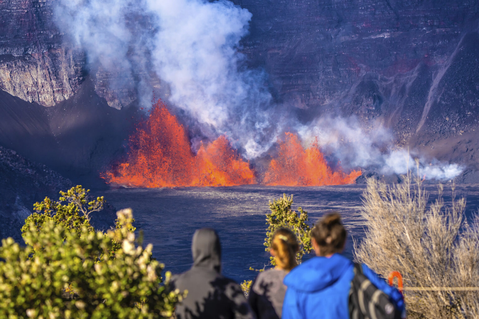 Hawaii's Kilauea volcano nears year-long eruption – USGS