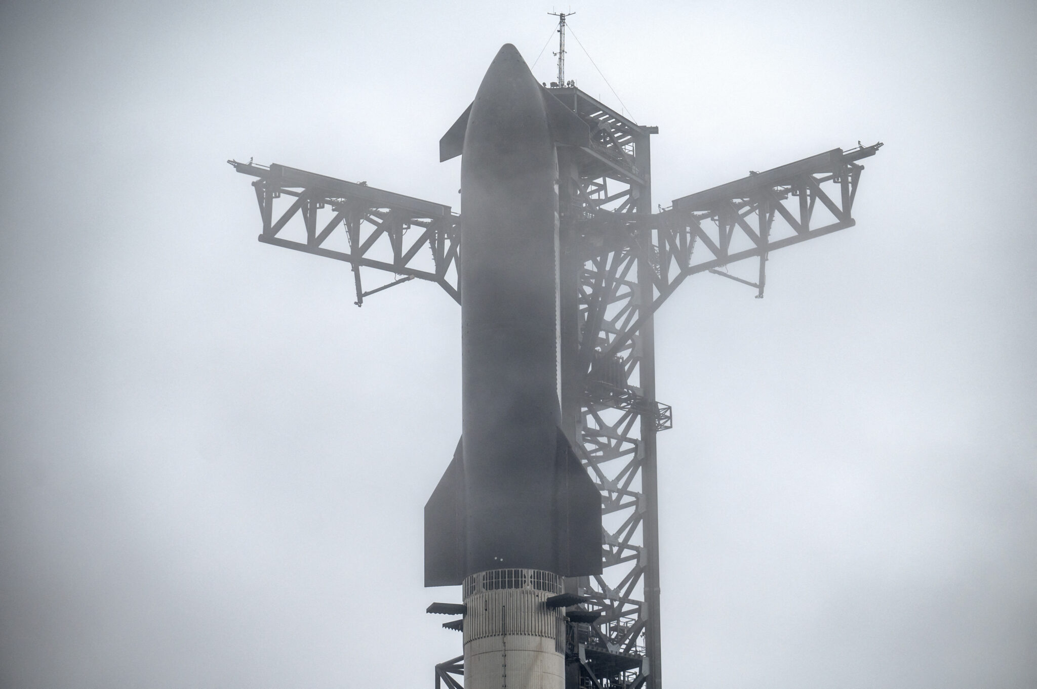 US grounds SpaceX's Starship rocket pending probe