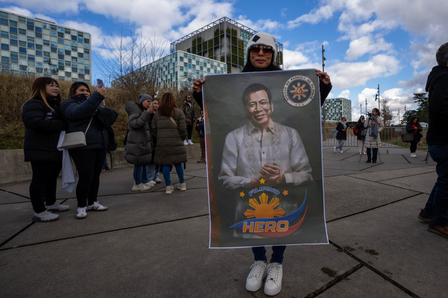 Duterte marks 80th birthday in jail; family, supporters rally