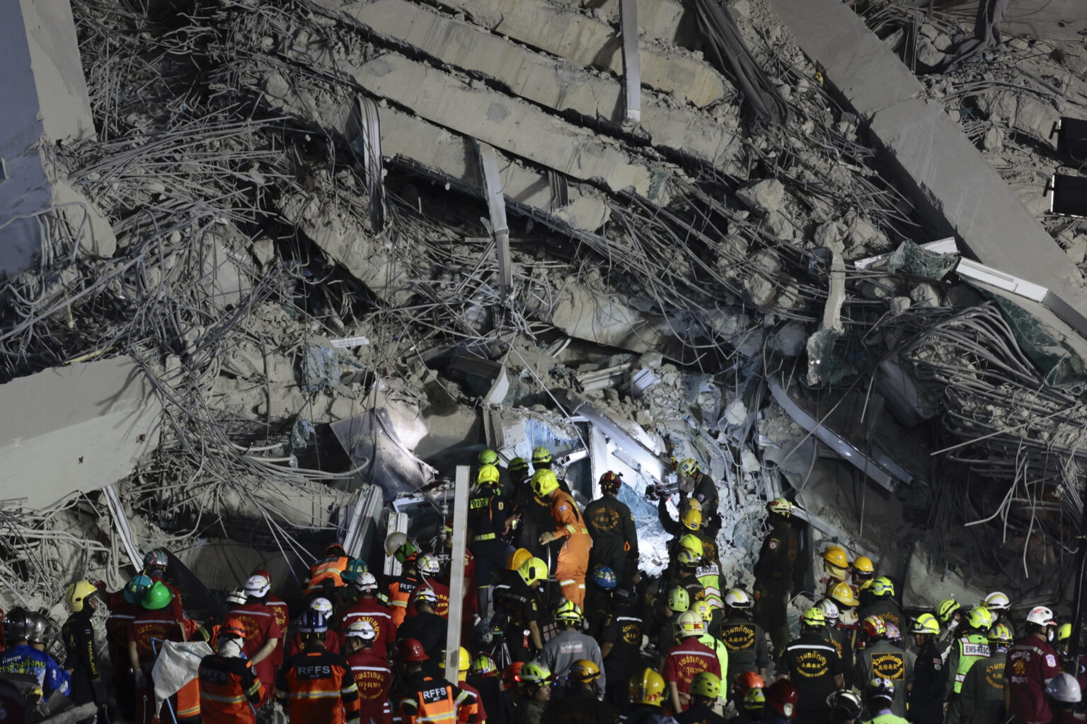 Myanmar's quake death toll rises to over 1,000