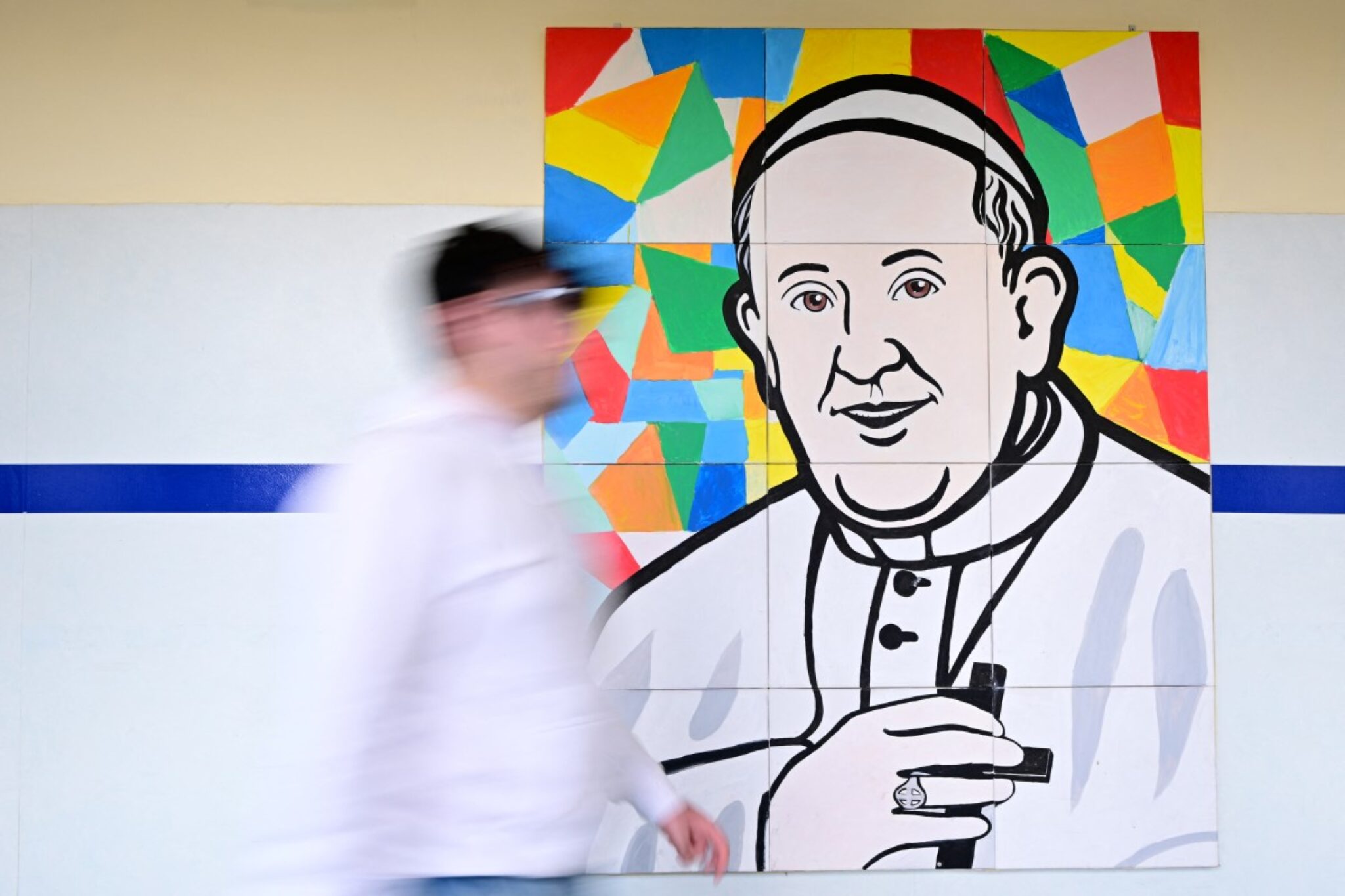 Pope Francis resting after night with ventilation mask