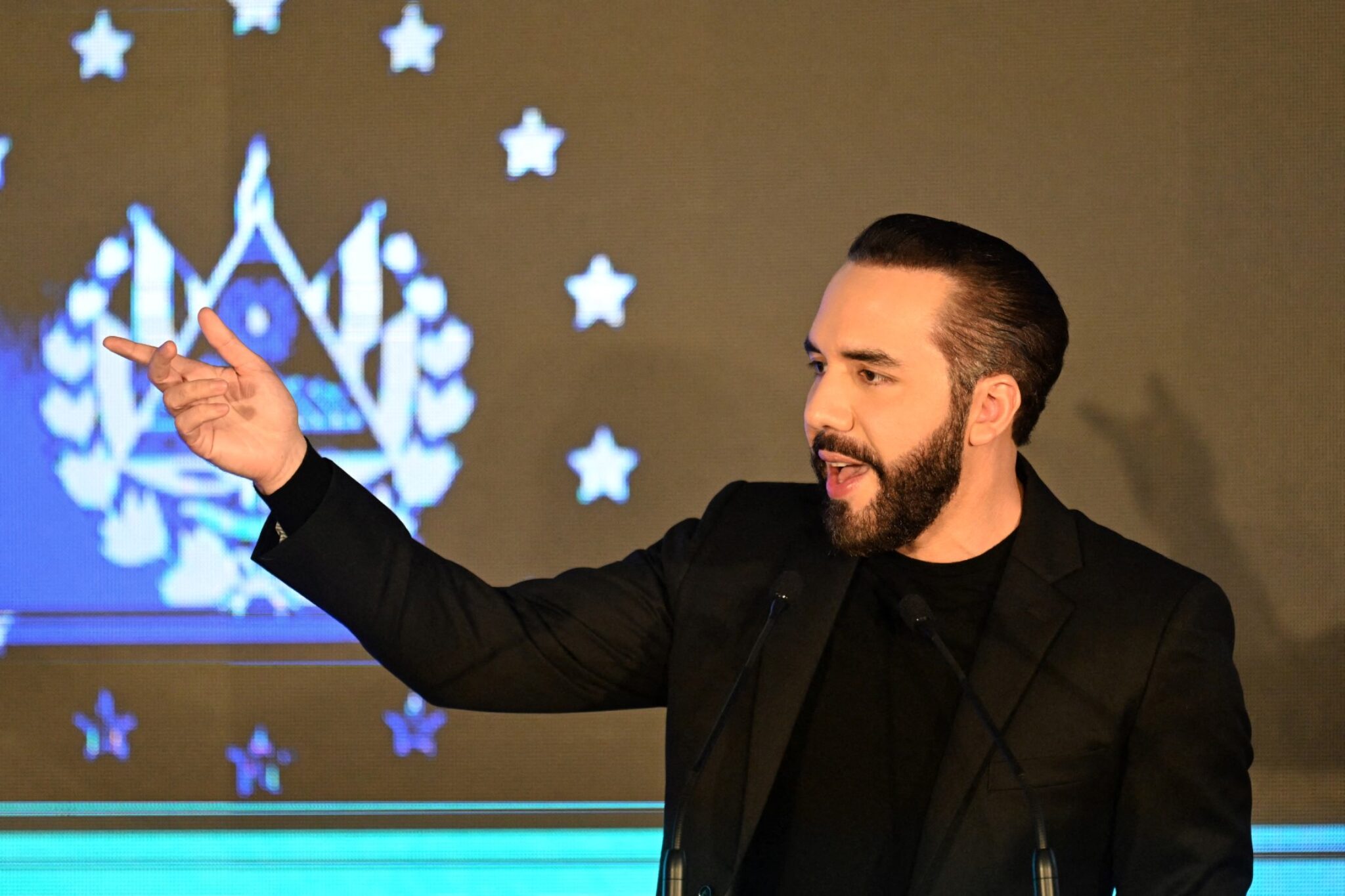 Bukele heads to Washington to consolidate alliance with Trump