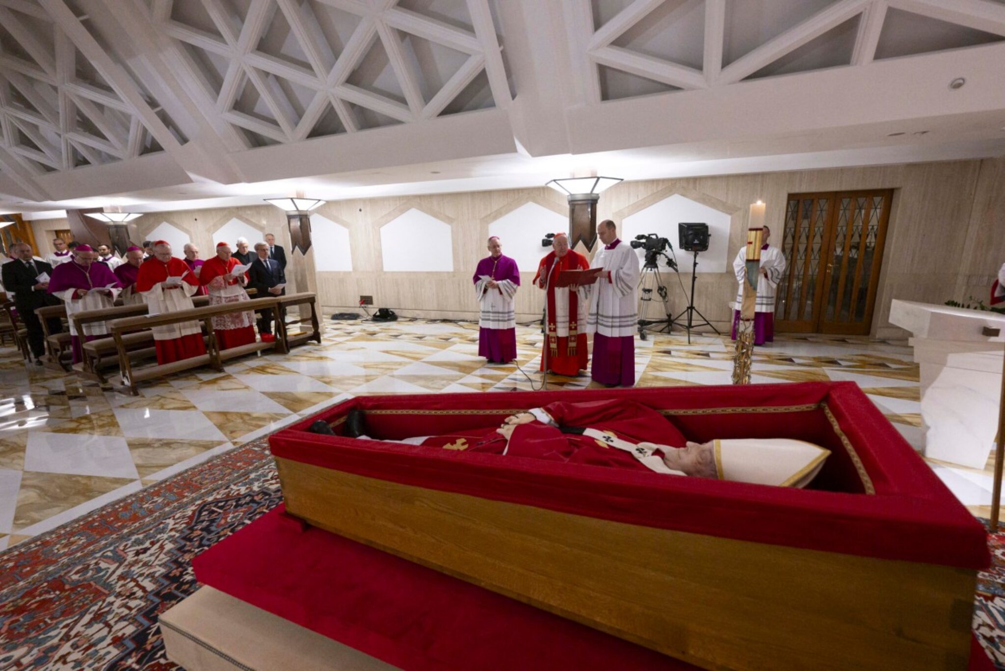 Pope Francis' body prepared for lying-in-state