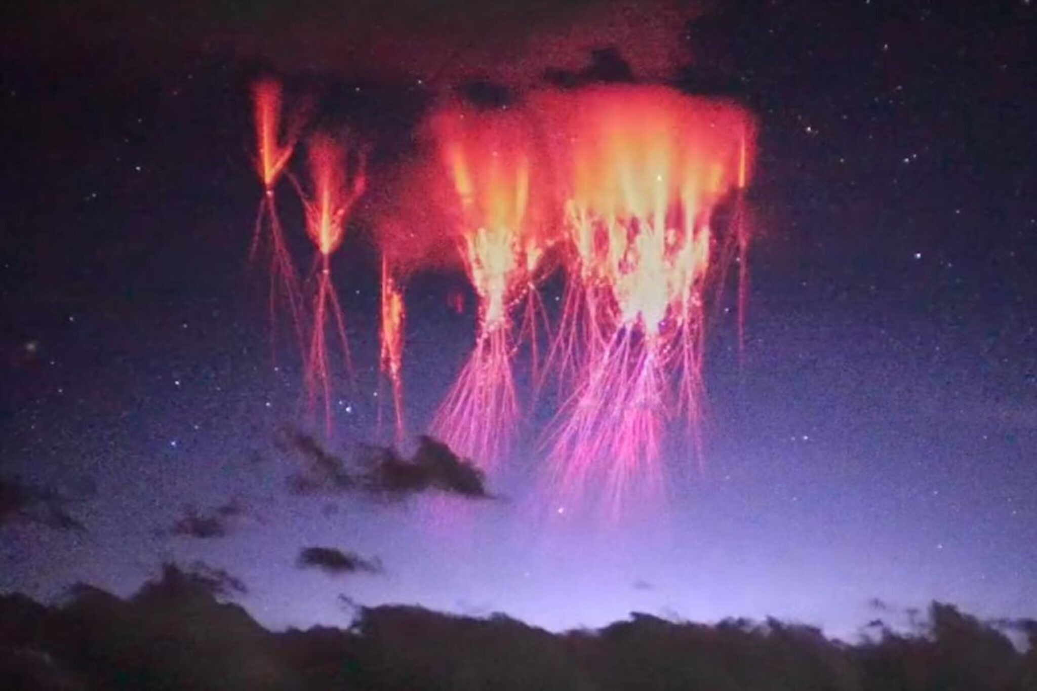 Rare red sprite lightning in Tibet dazzles social media