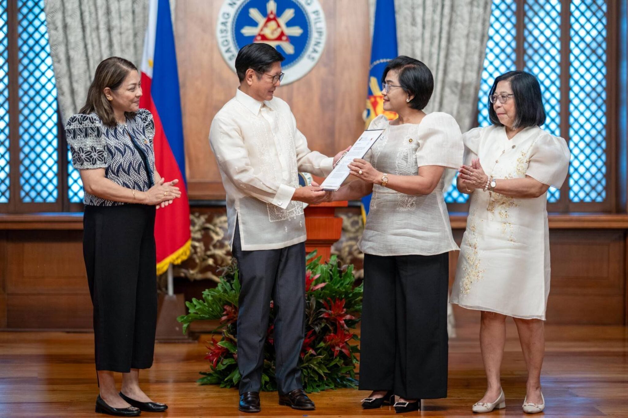 LPU-Batangas ETEEAP Nursing Program achieves 100% board passing rate ...