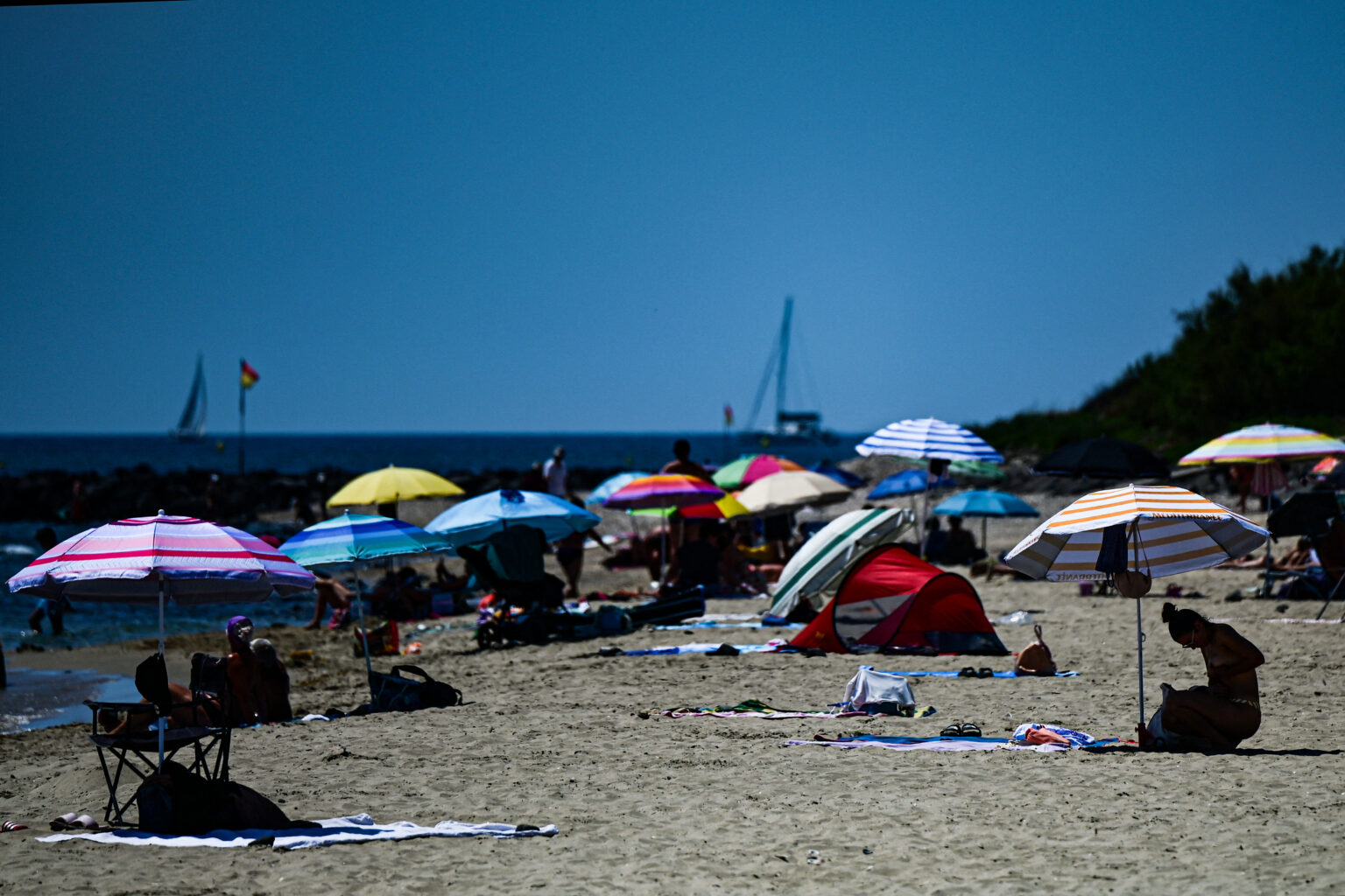 Europe swelters as surprise early summer heatwave spreads