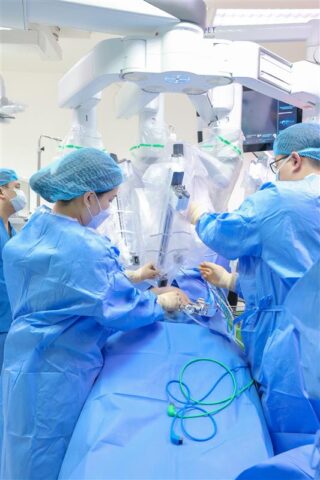 75-year-old with rare cancer recovers fast after TMC’s first robotic ...