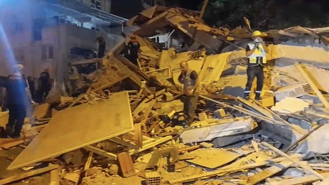 One killed, dozens injured, as quake hits western Turkey