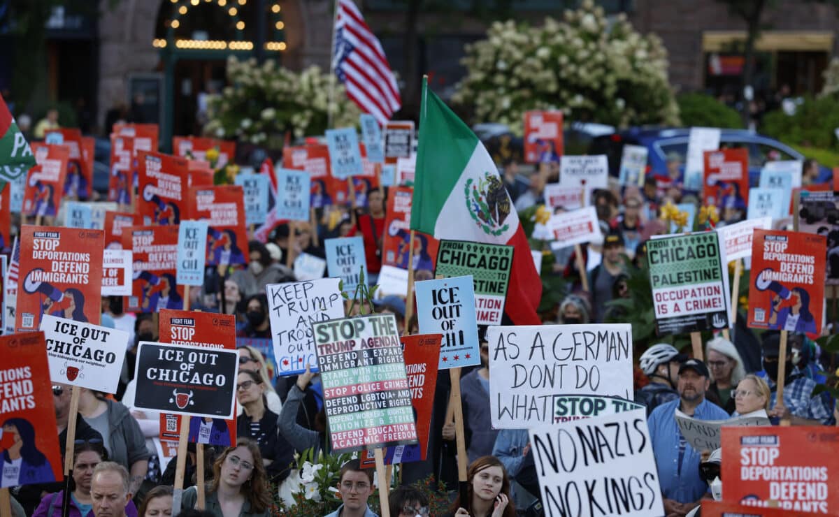 Trump amps up crackdown rhetoric with Chicago 'war' threat