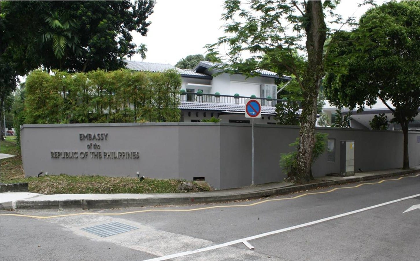 PH Embassy in Singapore advises OFWs against ‘moonlighting’