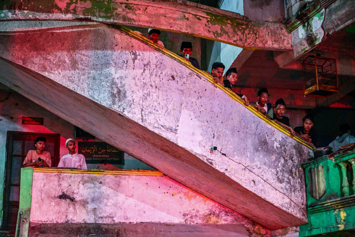 Collapsed Indonesia school: 91 people possibly still under rubble