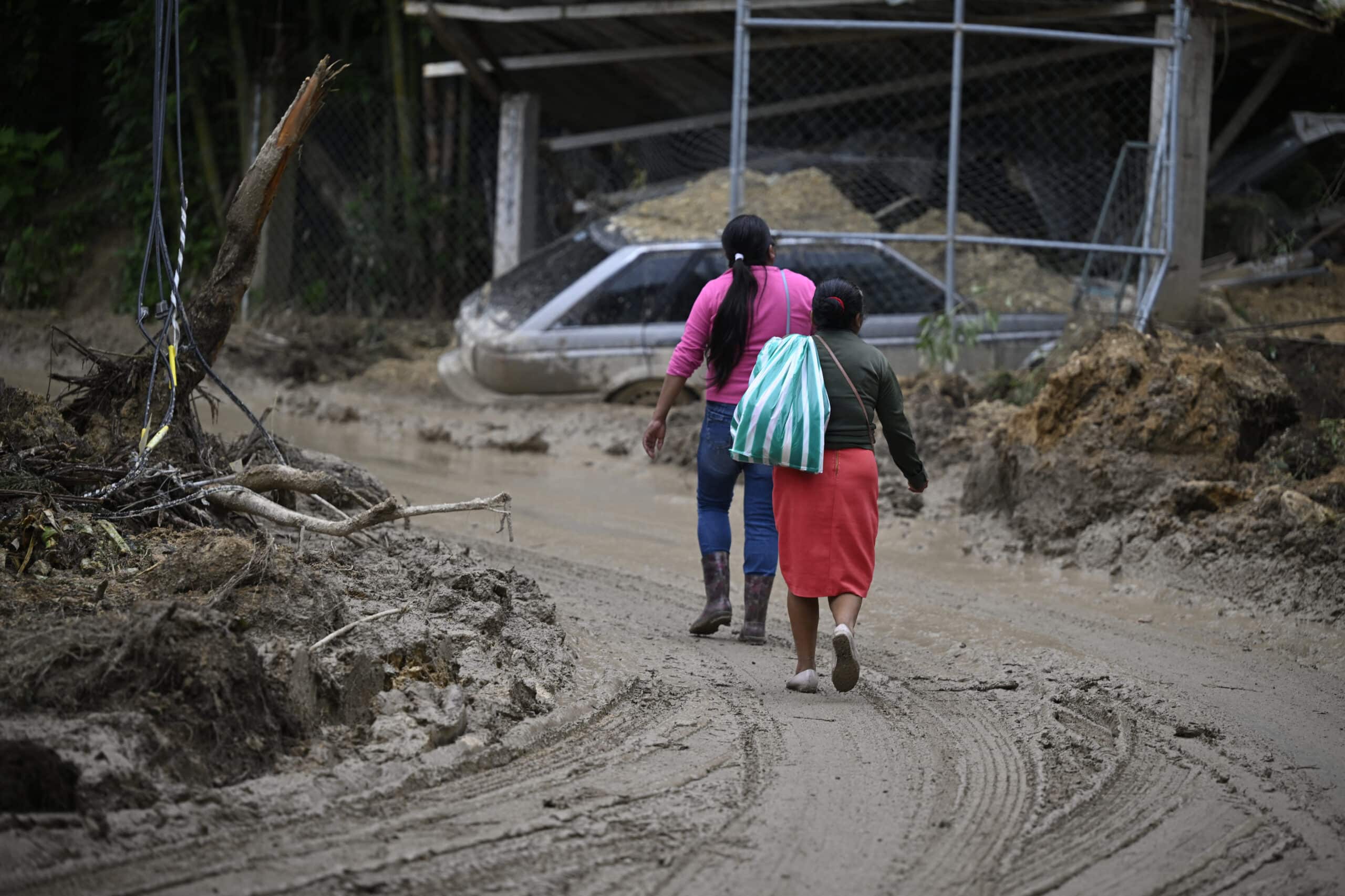 Mexico floods: At least 64 dead, 65 missing