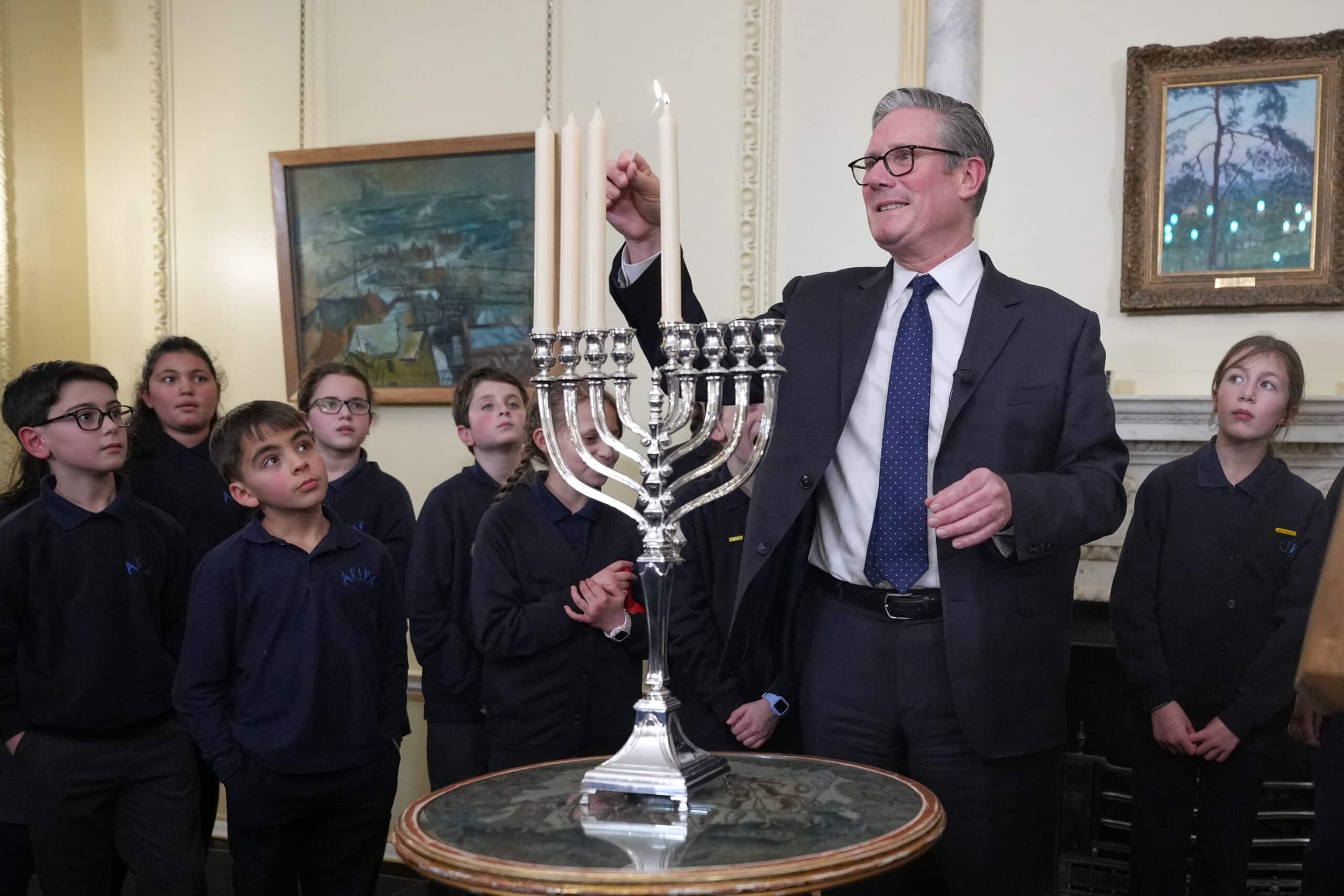 UK to rejoin EU Erasmus scheme from 2027 – British media