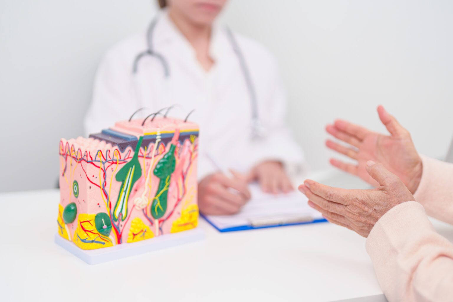 Facelifts and facials help South Korean doctors go global