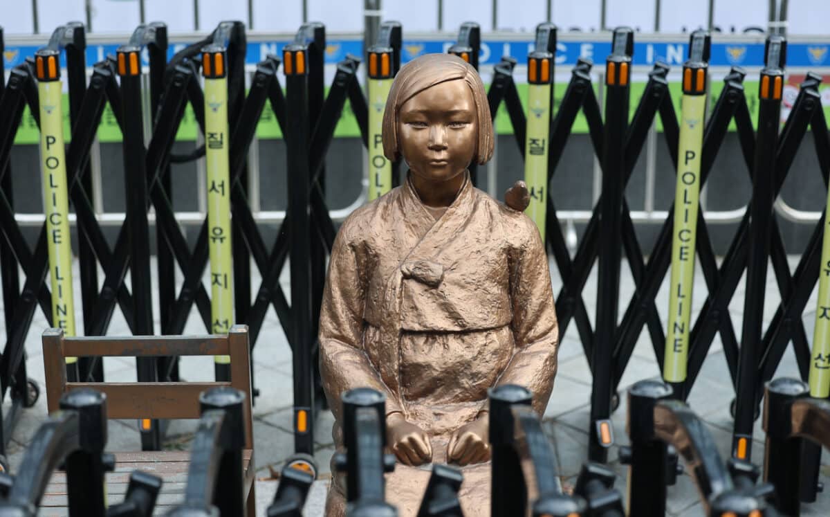 S. Korea Lee decries mindless defamation of comfort women victims